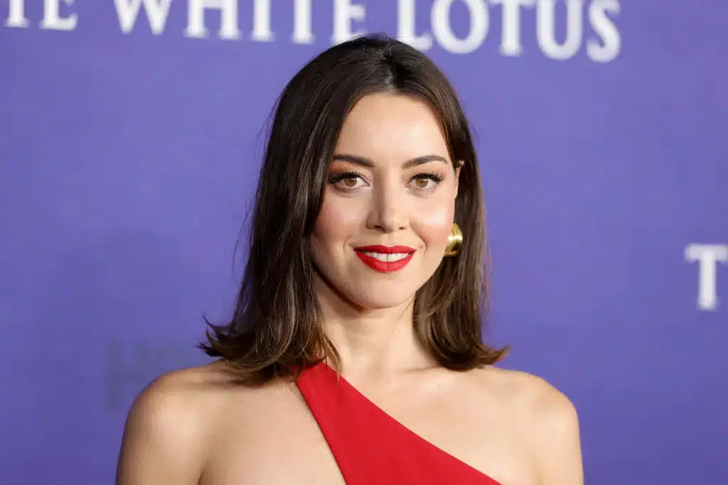 Aubrey Plaza: Age, height, movies, husband, net worth (2026)