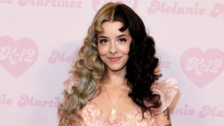 Melanie Martinez: Age, height, boyfriend, net worth (2026)