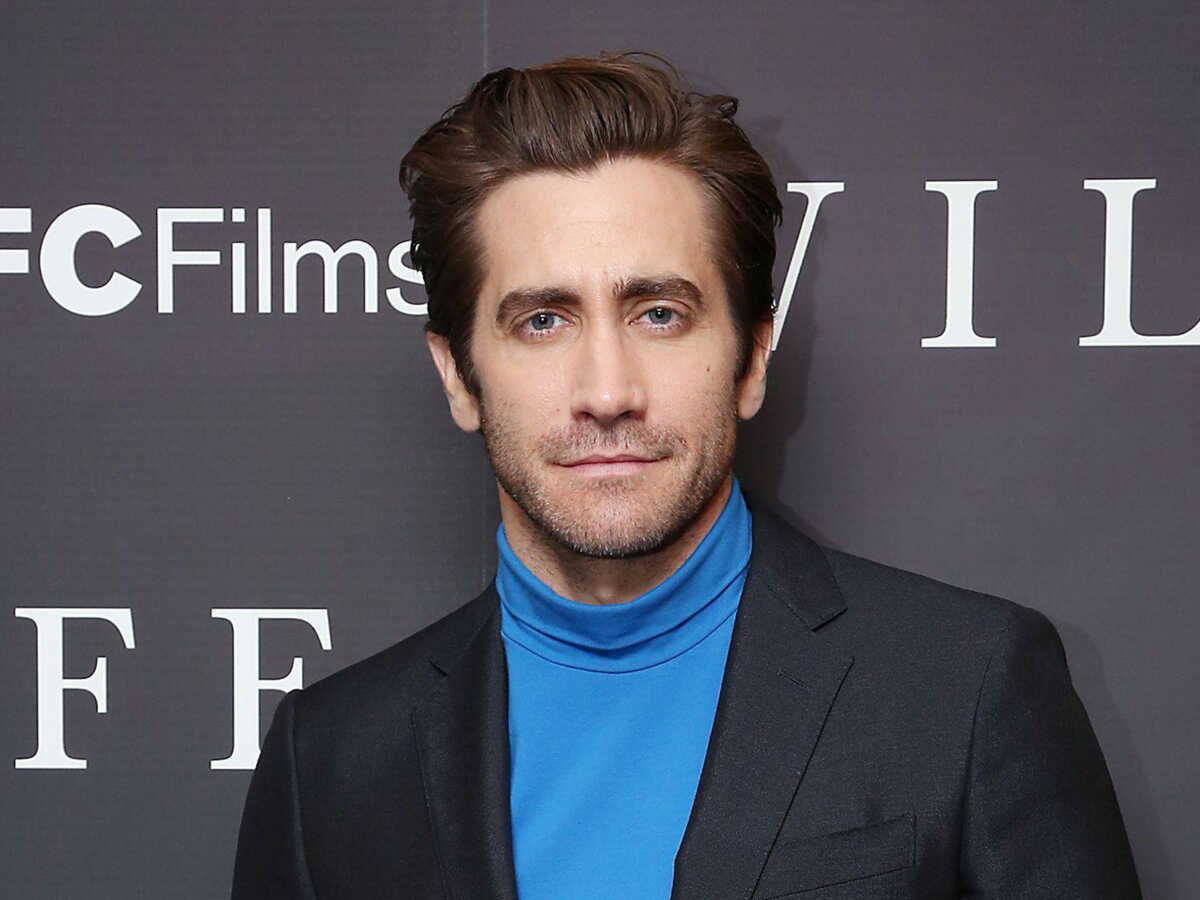 Jake Gyllenhaal height, age, films, net worth, wife? (2026)