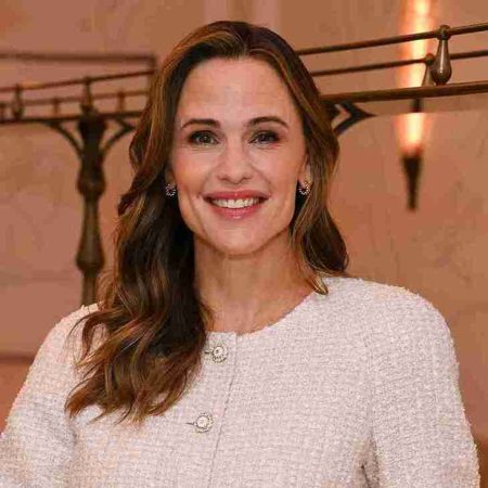 Jennifer Garner: Bio, age, height, movies, net worth (2026)